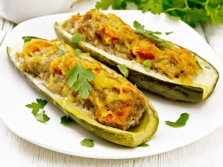 Cukinia faszerowana kurczakiem – pyszny przepis